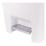 ถังขยะเหยียบเหลี่ยม ACCO COCO 30 ลิตร สีขาว/เทา